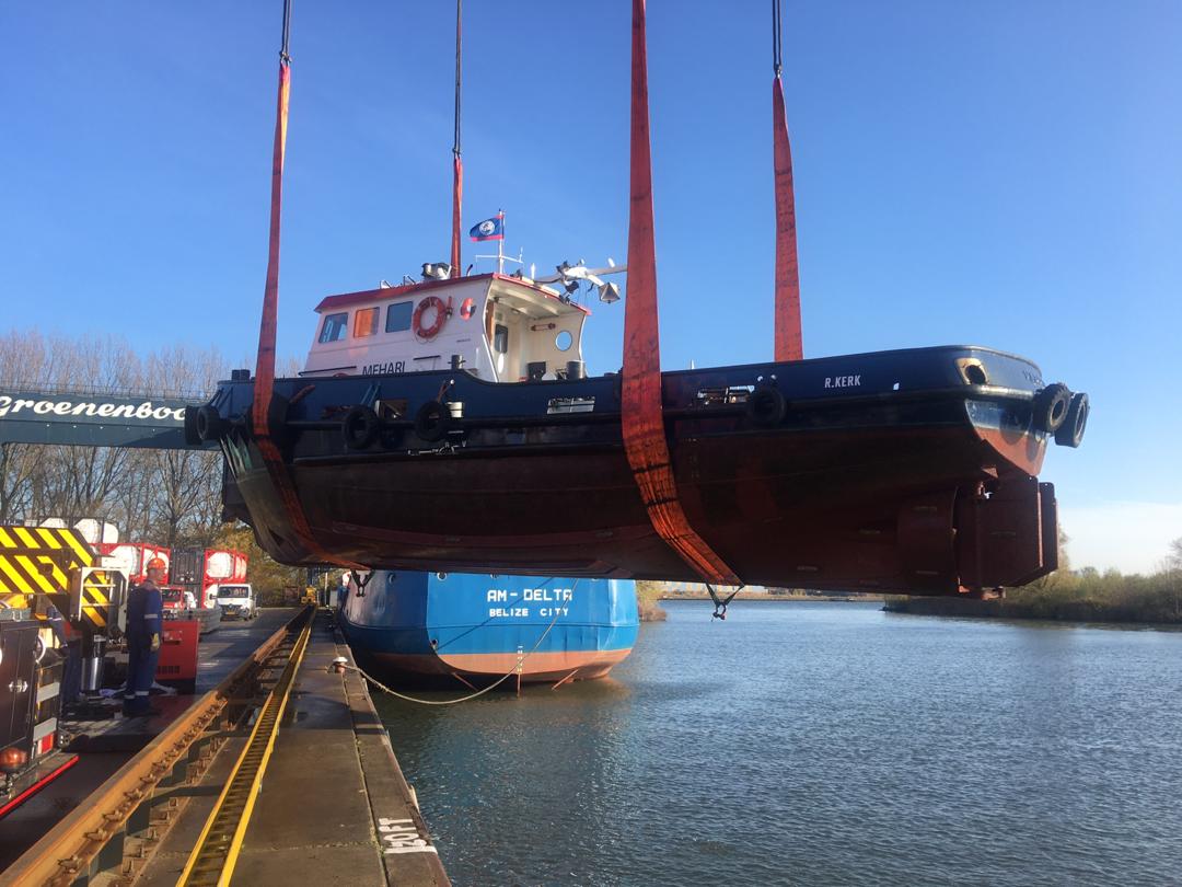 Adom Mbroso Water Transport - Loading and offloading Mehari and Pushers
